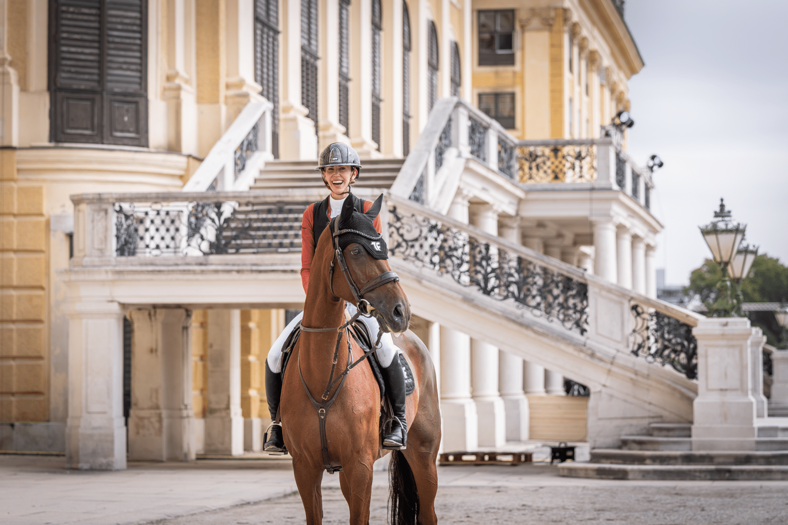 Simone Pearce continues jumping success with Neugschwents Loretta ...