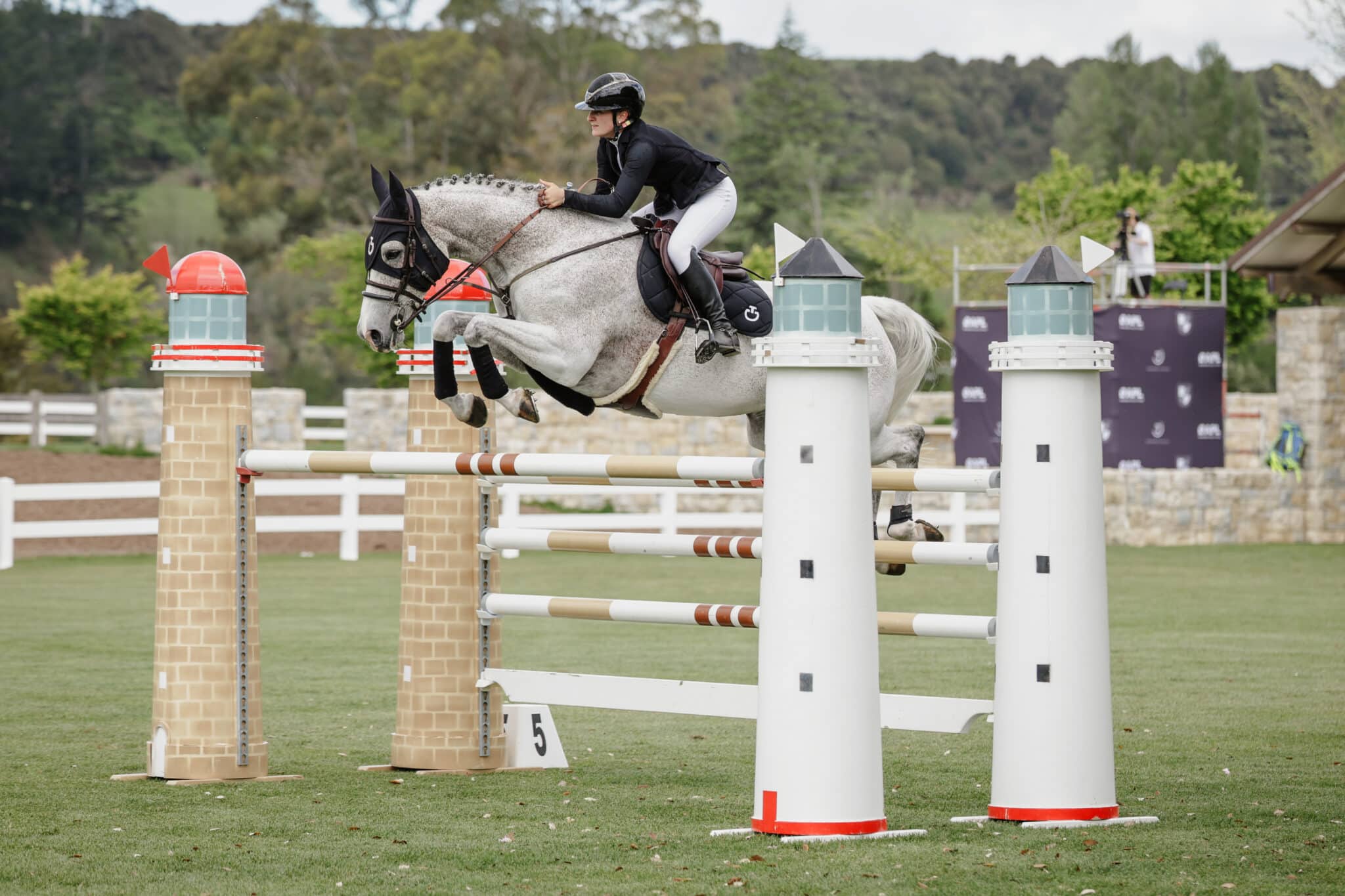 Stellar win for Sophie in World Cup Opener - Equestrian Life